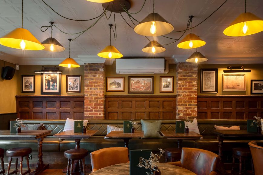 Pub & Restaurant in Kingston | Spring Grove | Young's Pubs