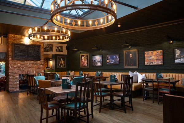 Food & Drink at The Spring Grove Pub, Kingston | View Our Menus